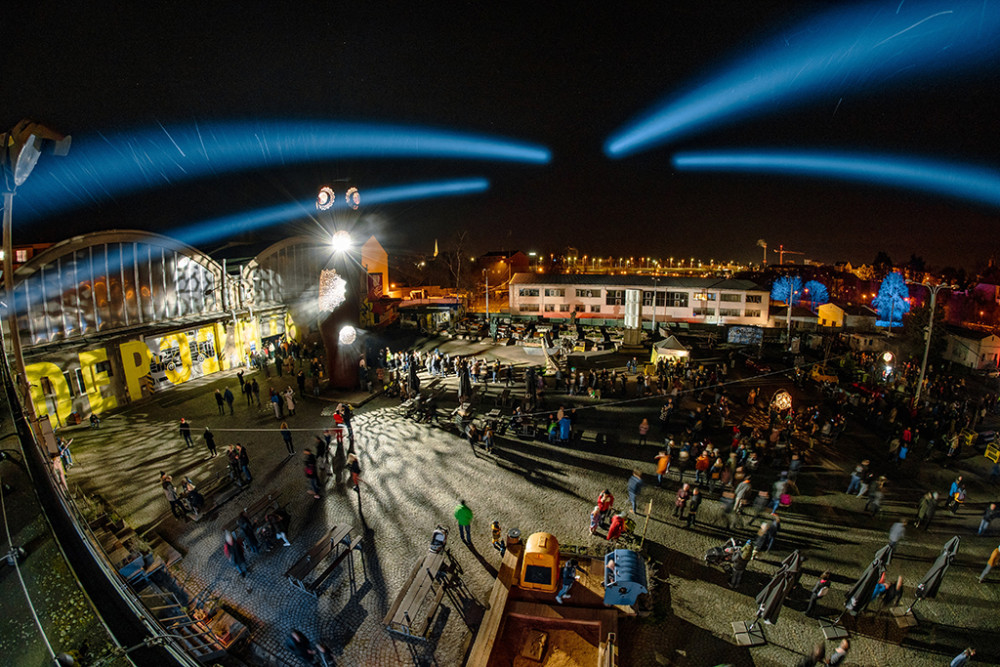 Festival světla BLIK BLIK rozzáří 22. a 23. března Plzeň. Tématem jsou ...