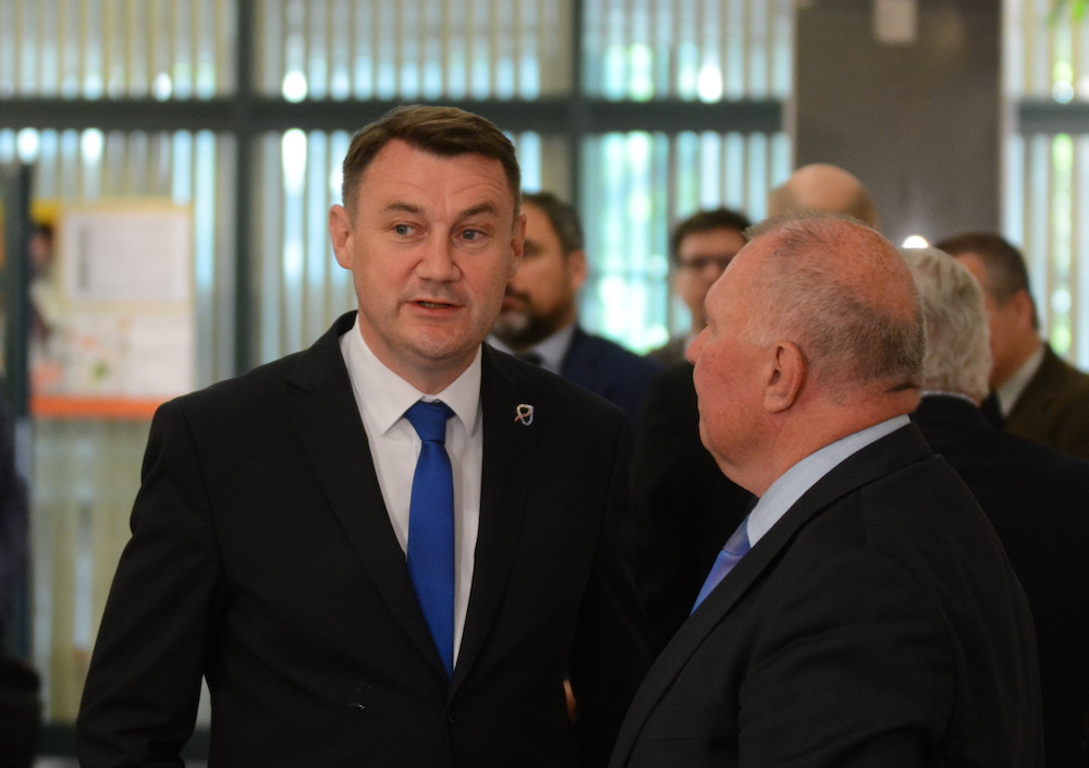 Soud v Liberci vynese rozsudek v kauze, kde je mezi obžalovanými i hejtman Půta | Galerie ...